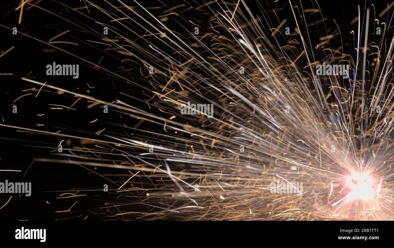 Firework sparks hi-res stock photography and images - Alamy