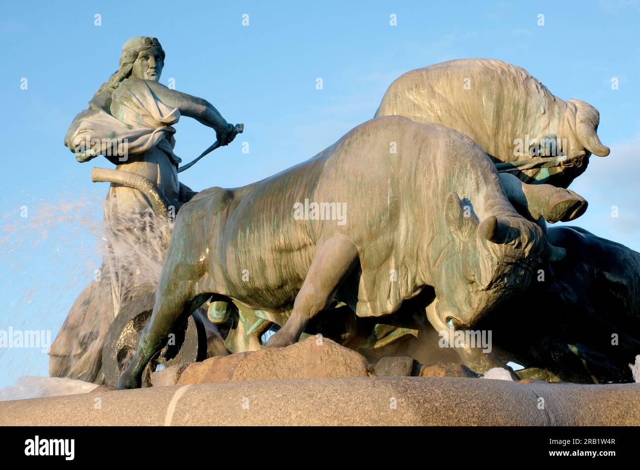 Gefions fountain (Gefionspringvandet) This fountain features a group of ...