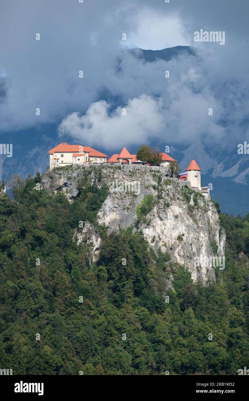 Over 100 metres hi-res stock photography and images - Alamy