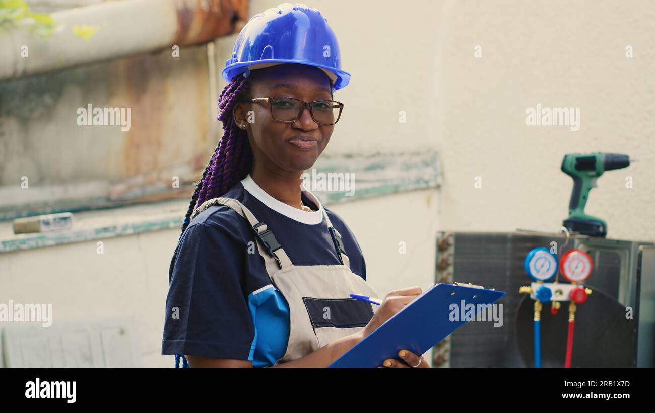 Hvac system checkup hi-res stock photography and images - Alamy