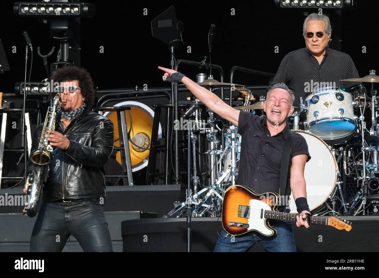 London, UK. 6th July, 2023. Bruce Springsteen and Jake Clemons of the E ...
