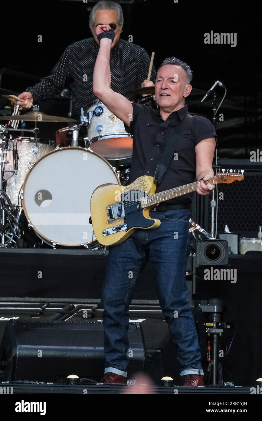 London, UK. 6th July, 2023. Bruce Springsteen photographed performing ...