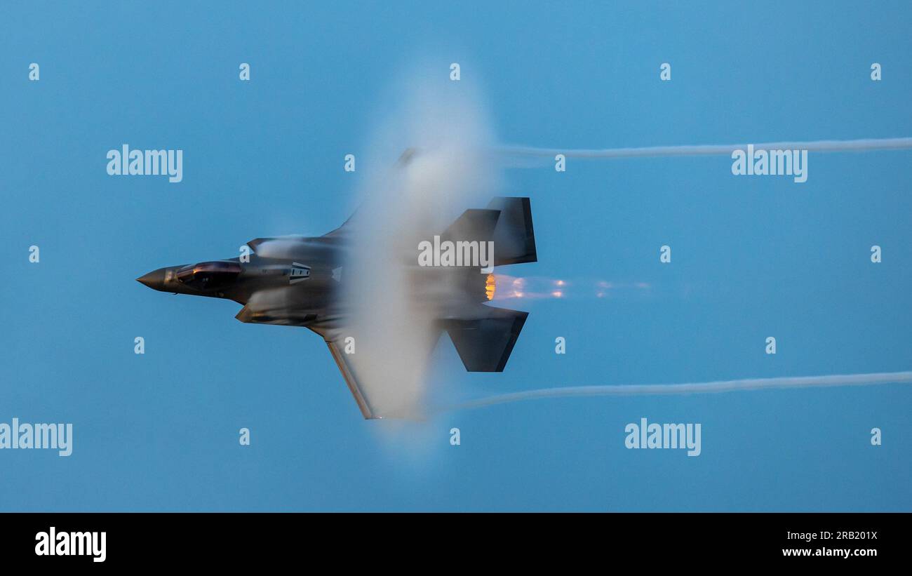 The high speed jet flying by Stock Photo - Alamy