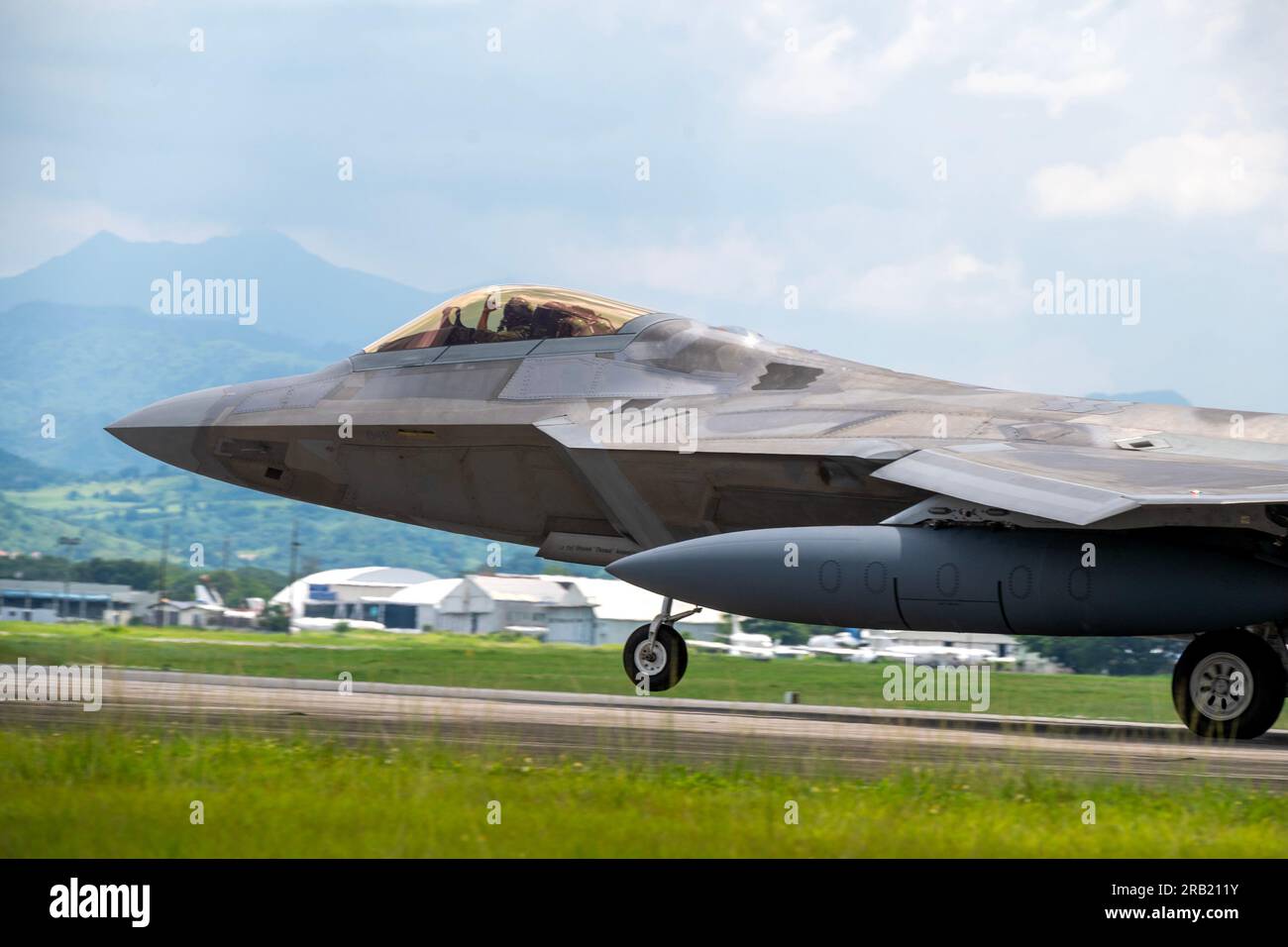 A U.S. Air Force F-22 Raptor pilot from the Hawaiian Raptors Squadron ...