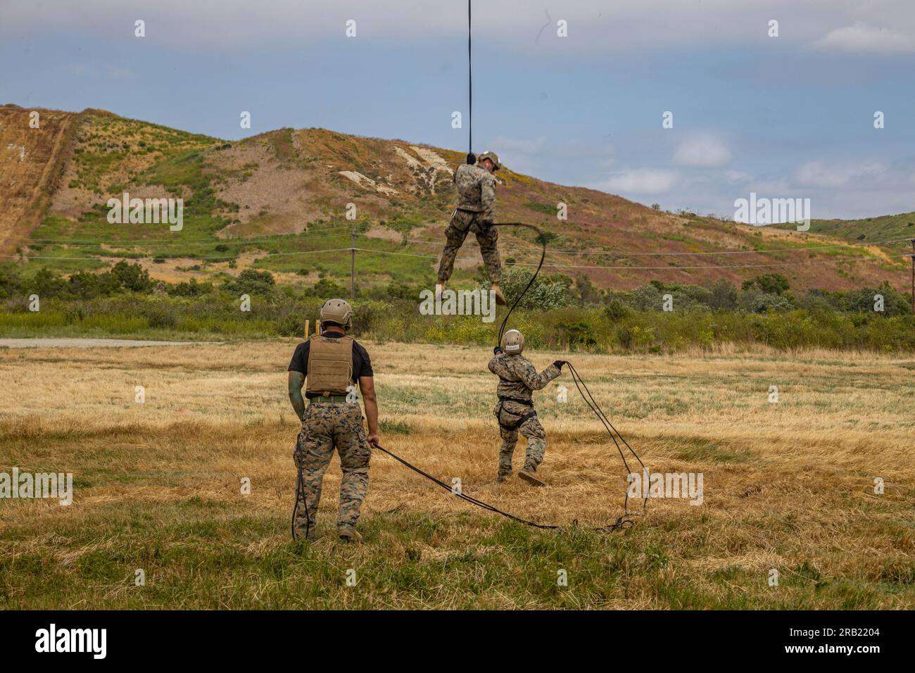 U.S. Marines with 1st Reconnaissance Battalion, 1st Marine Division ...