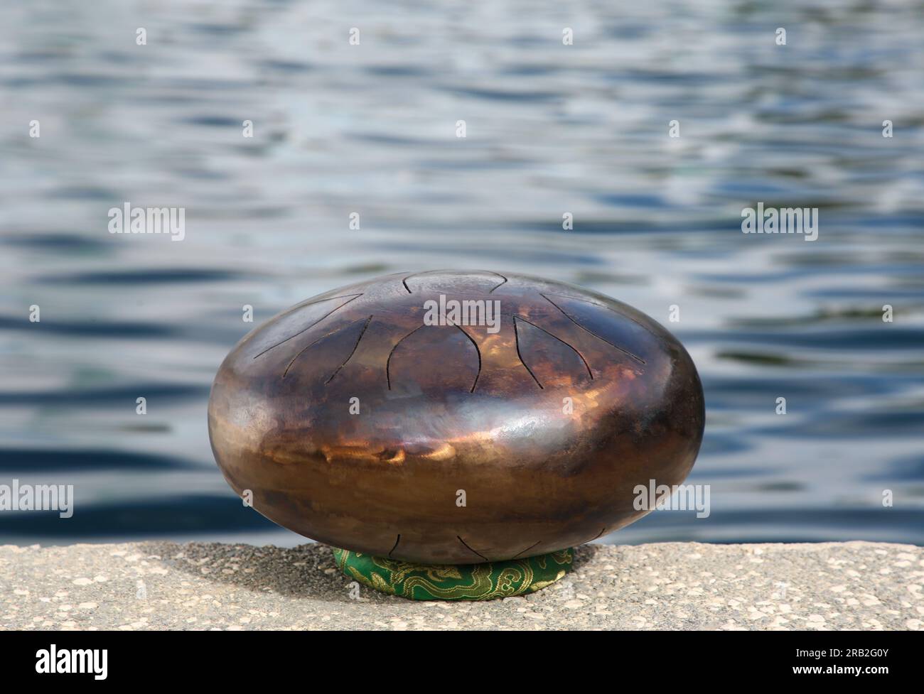 Drum edge hi-res stock photography and images - Alamy