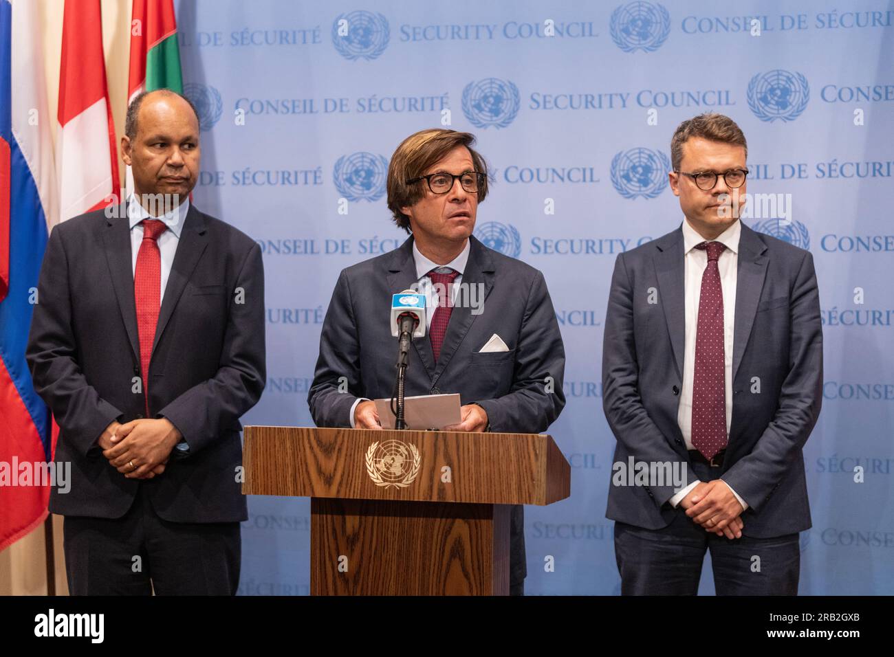 Ambassador Nicolas de Riviere reads statement at Security Council ...