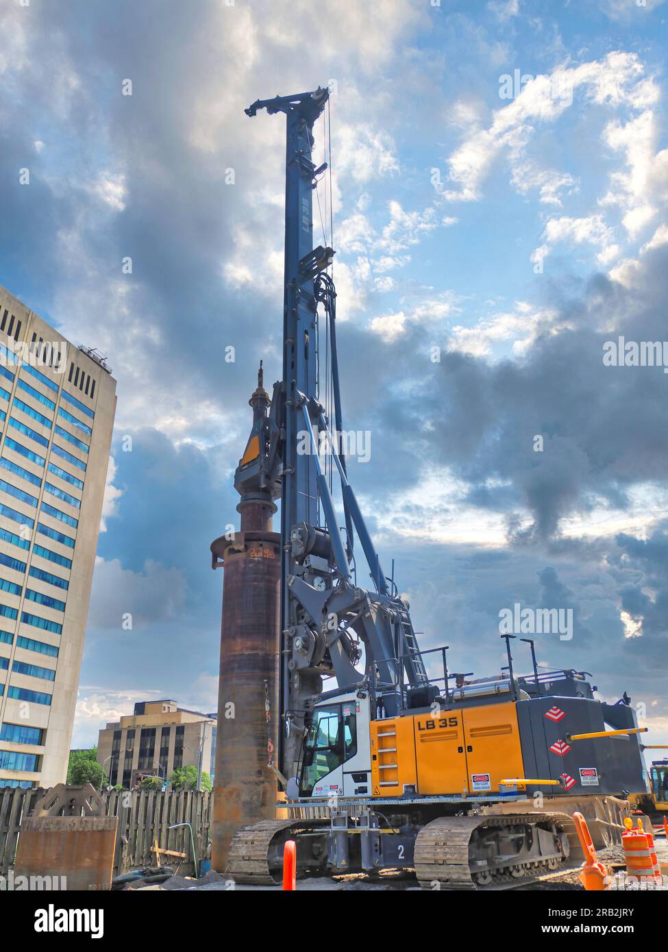 Rotary drilling rig hi-res stock photography and images - Alamy
