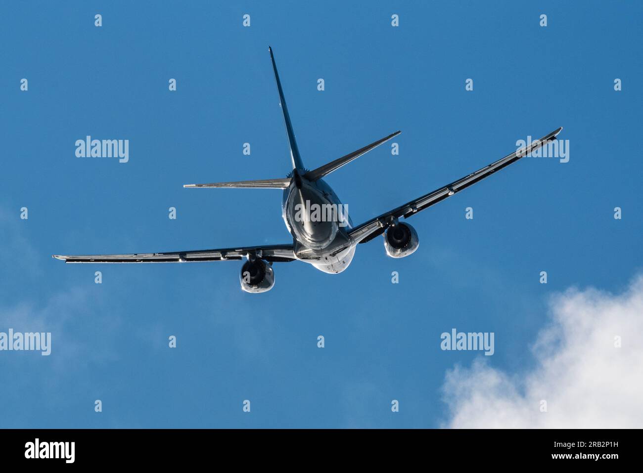 Sharp telephoto close-up of aircraft taking off and landing Victoria ...