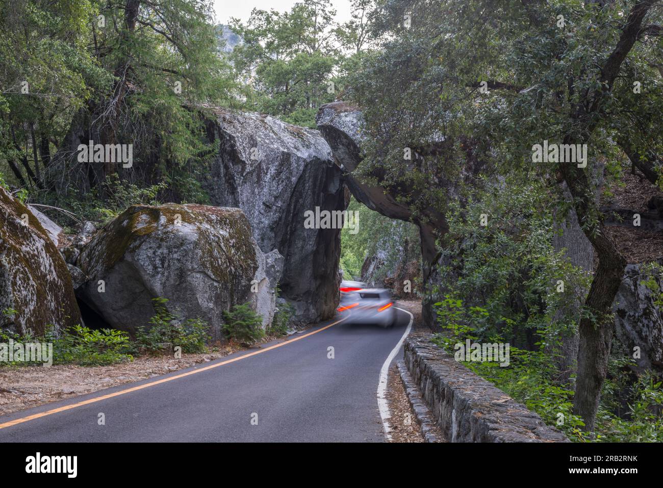 The historic Arch Rock at the west entrance of Yosemite National Park ...