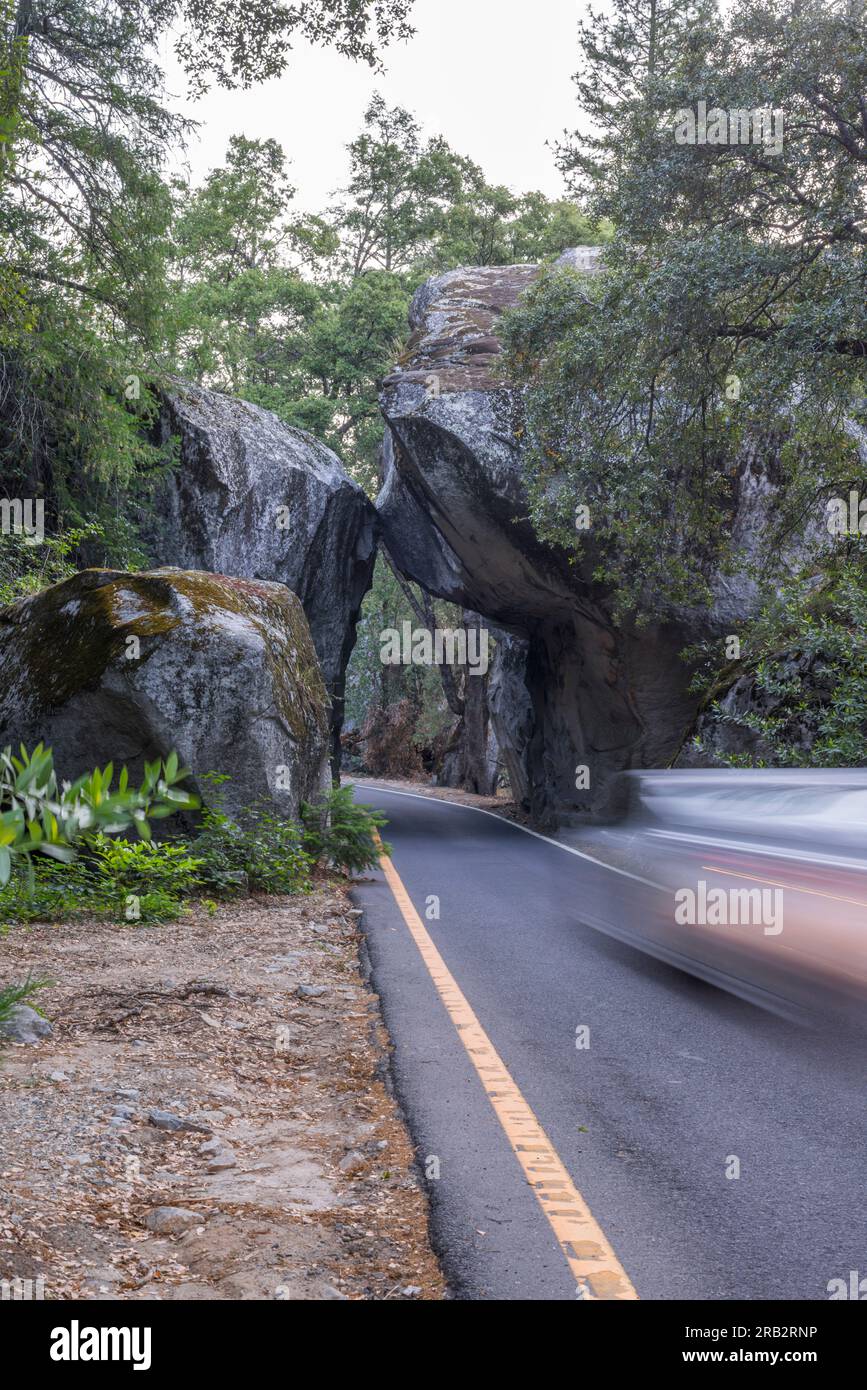 The historic Arch Rock at the west entrance of Yosemite National Park ...