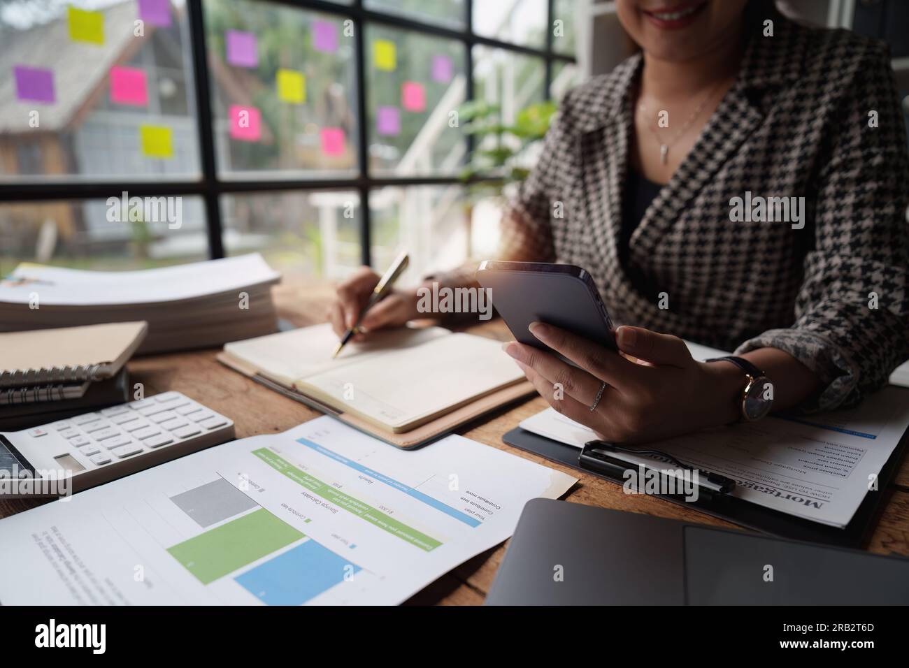 Professional analysis of business people and marketing strategy ...