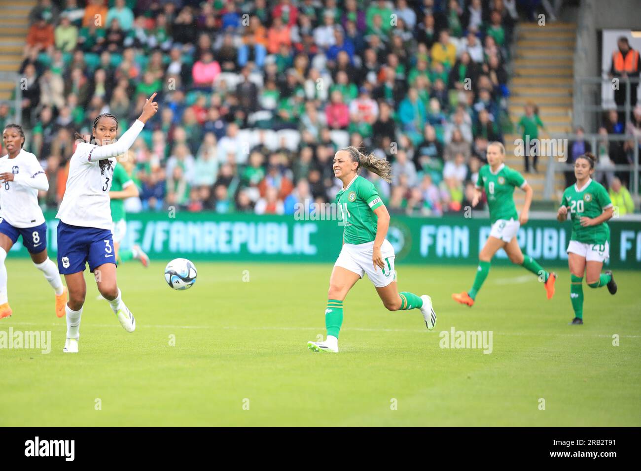 Arsenal women lyon mccabe hi-res stock photography and images - Alamy