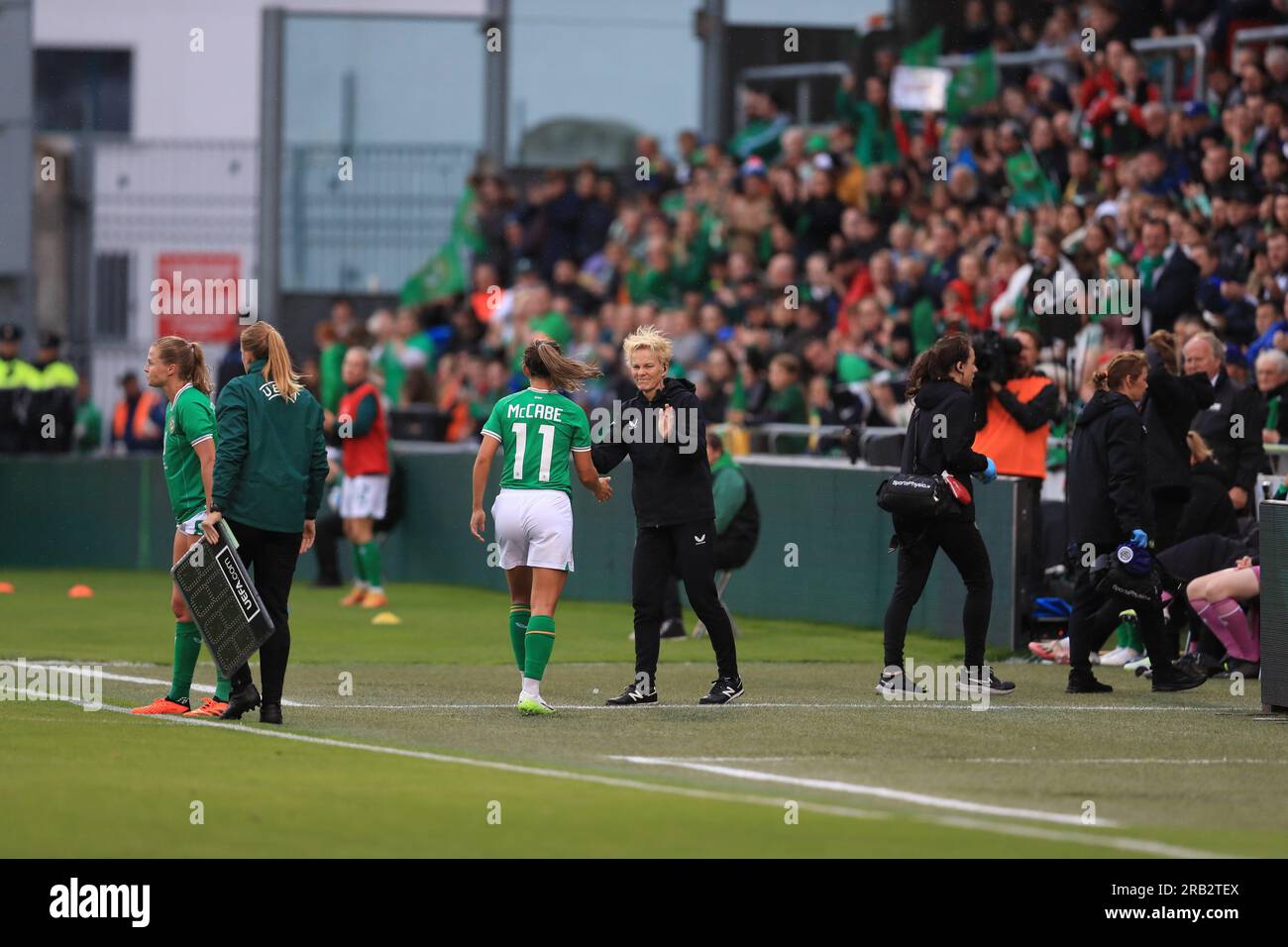 Vera pauw hi-res stock photography and images - Alamy