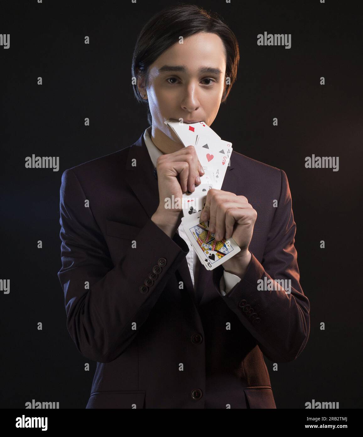 Man showing tricks with cards hi-res stock photography and images - Alamy