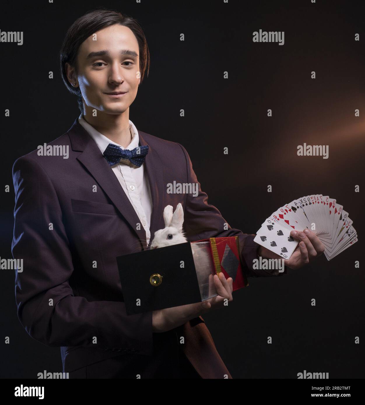 Man showing tricks with cards hi-res stock photography and images - Alamy