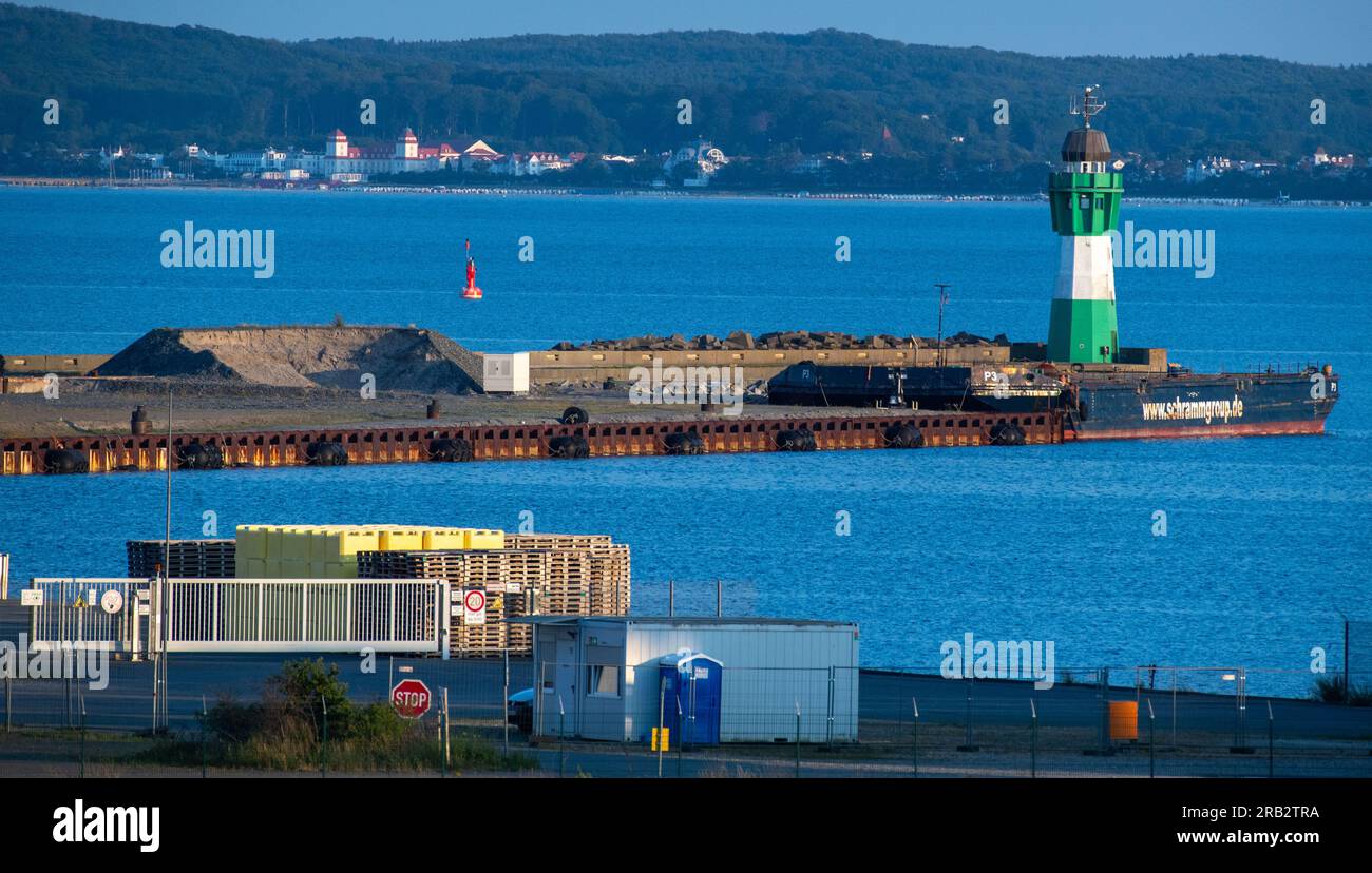 Sassnitz Mukran, Germany. 06th July, 2023. View of the pier of the port ...