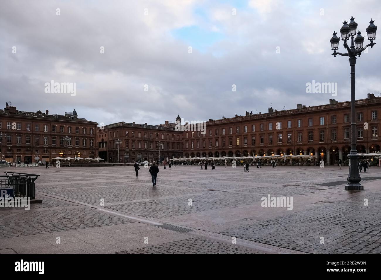 Architectural detail of the Capitole de Toulouse (Capitol of Toulouse ...