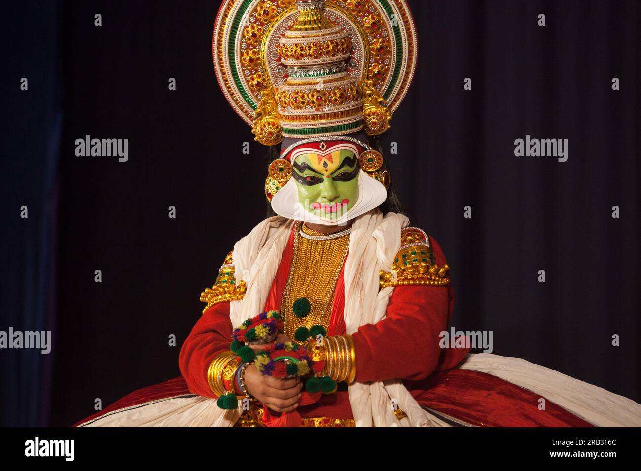Kathakali artist rare shots Stock Photo - Alamy