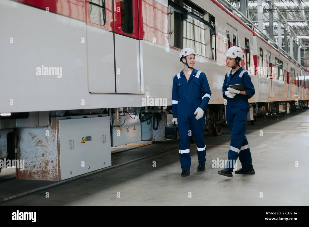 Maintenance services hi-res stock photography and images - Alamy