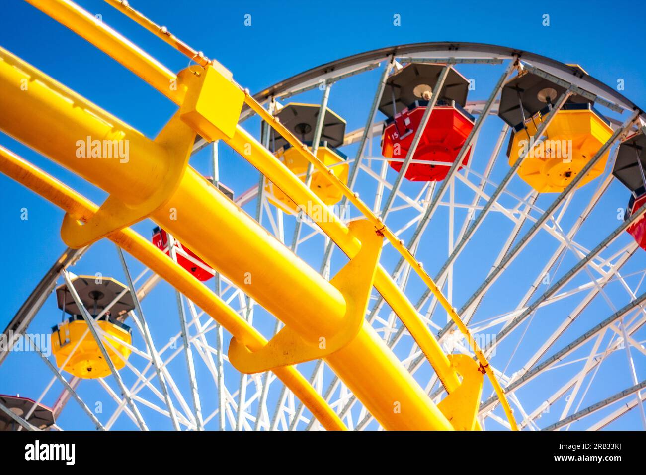 Sun wheel ferris wheel california hi-res stock photography and images ...