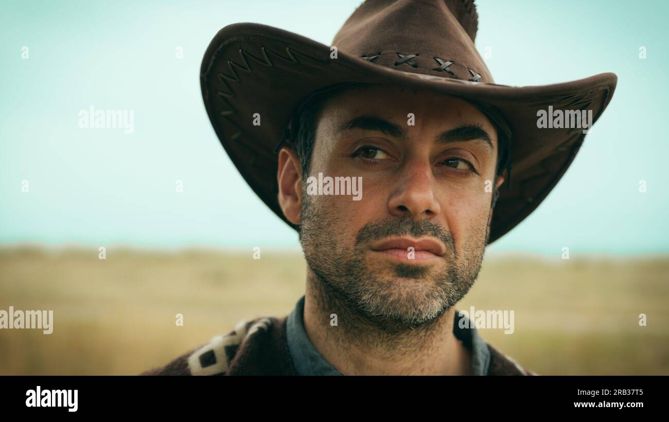 Defiant look hi-res stock photography and images - Alamy