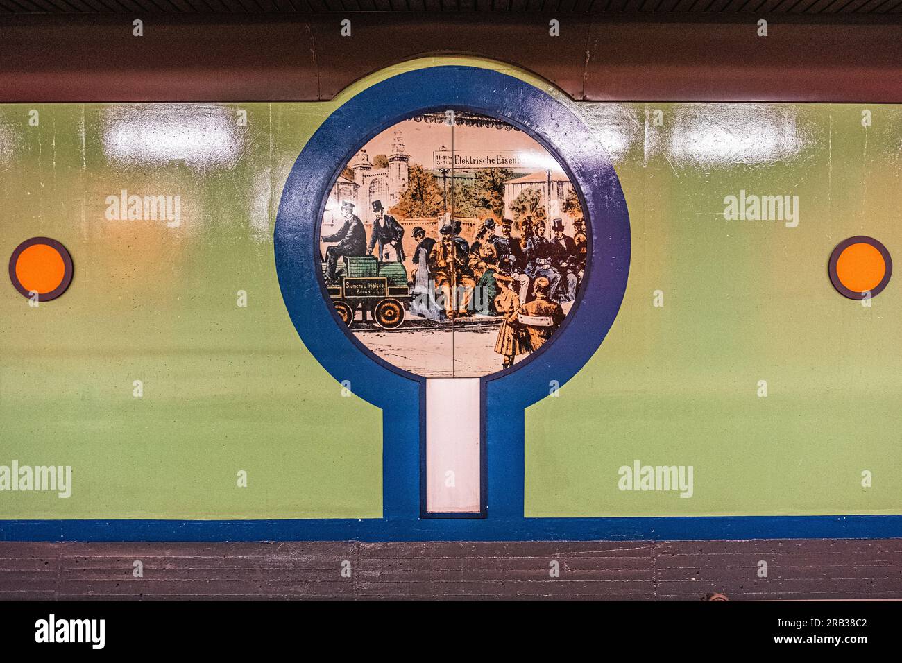 U Siemensdamm U-Bahn Underground railway station interior on the U7 ...