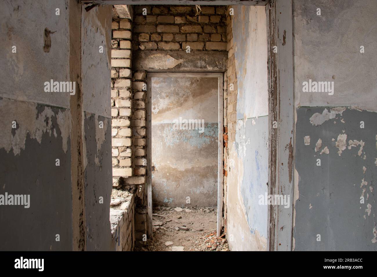 old abandoned unfinished building, abandoned house Stock Photo - Alamy