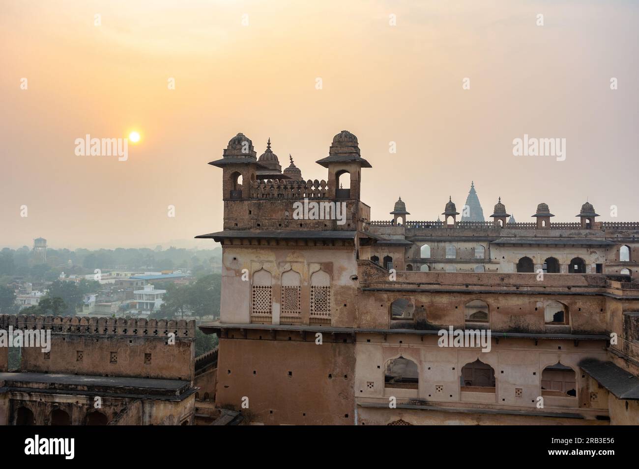 Orchha fort and palace complex in orchha, madhya pradesh, india Stock ...