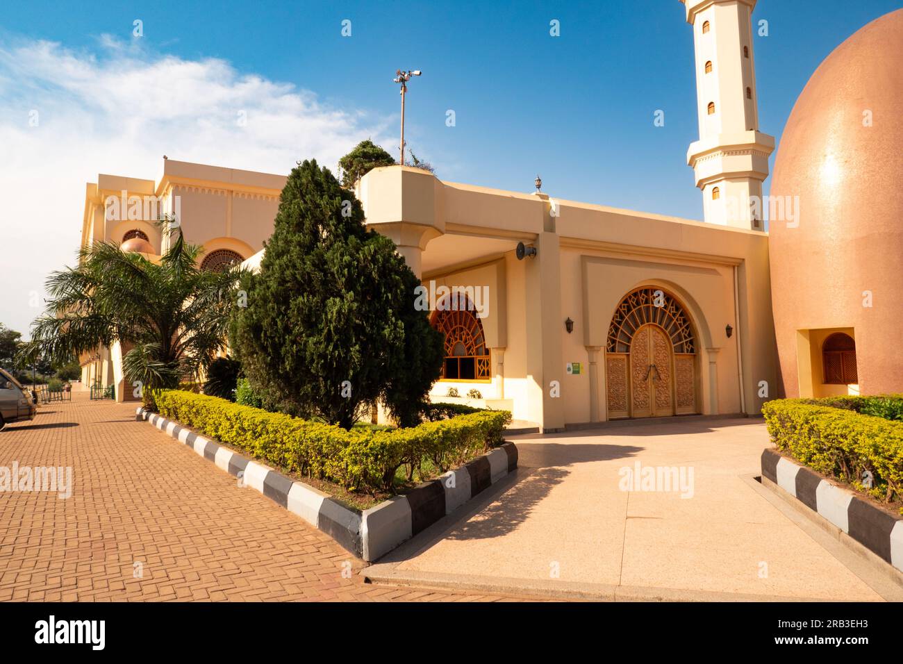 Scenic view of Gaddaffi National Mosque in Kampala City, Uganda Stock ...