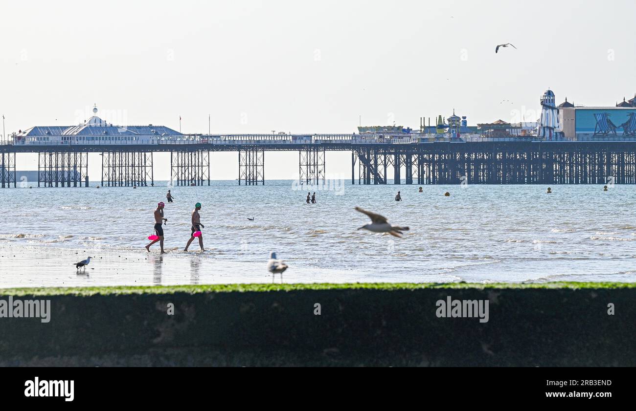 Heatwave sunshine uk hi-res stock photography and images - Alamy