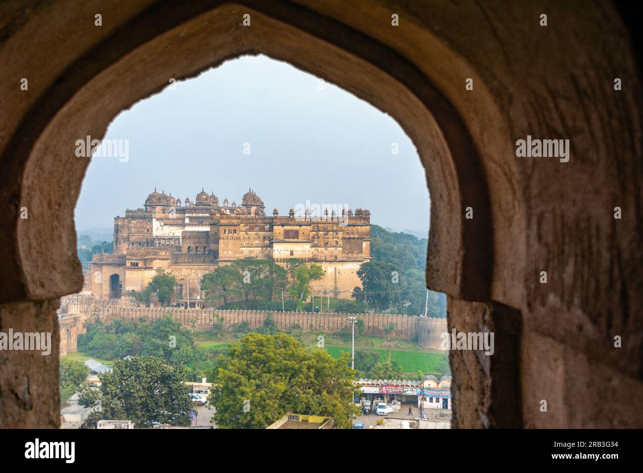View of Orchha Fort complex at Orchha in Madhya Pradesh, India Stock ...