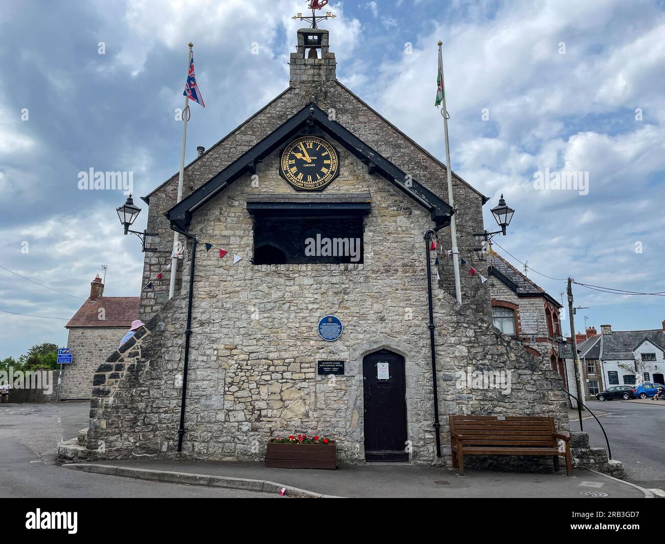 Old llantwit major hi-res stock photography and images - Alamy