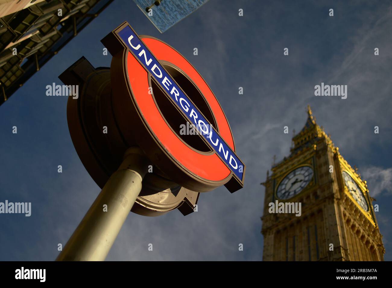 Westminster tube station big ben hi-res stock photography and images ...