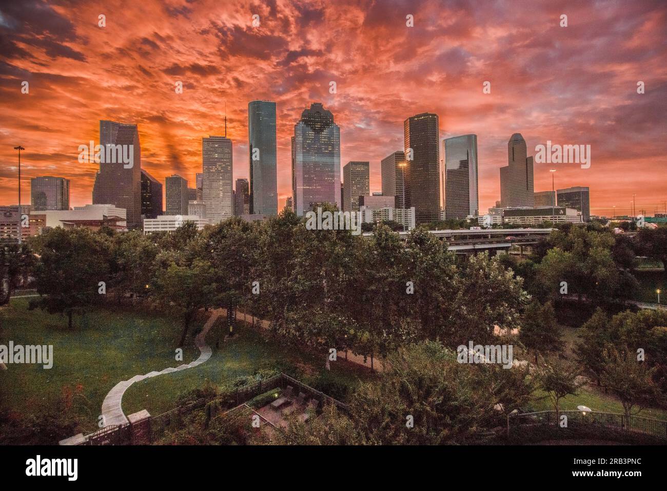 Houston skyline sunset hi-res stock photography and images - Alamy