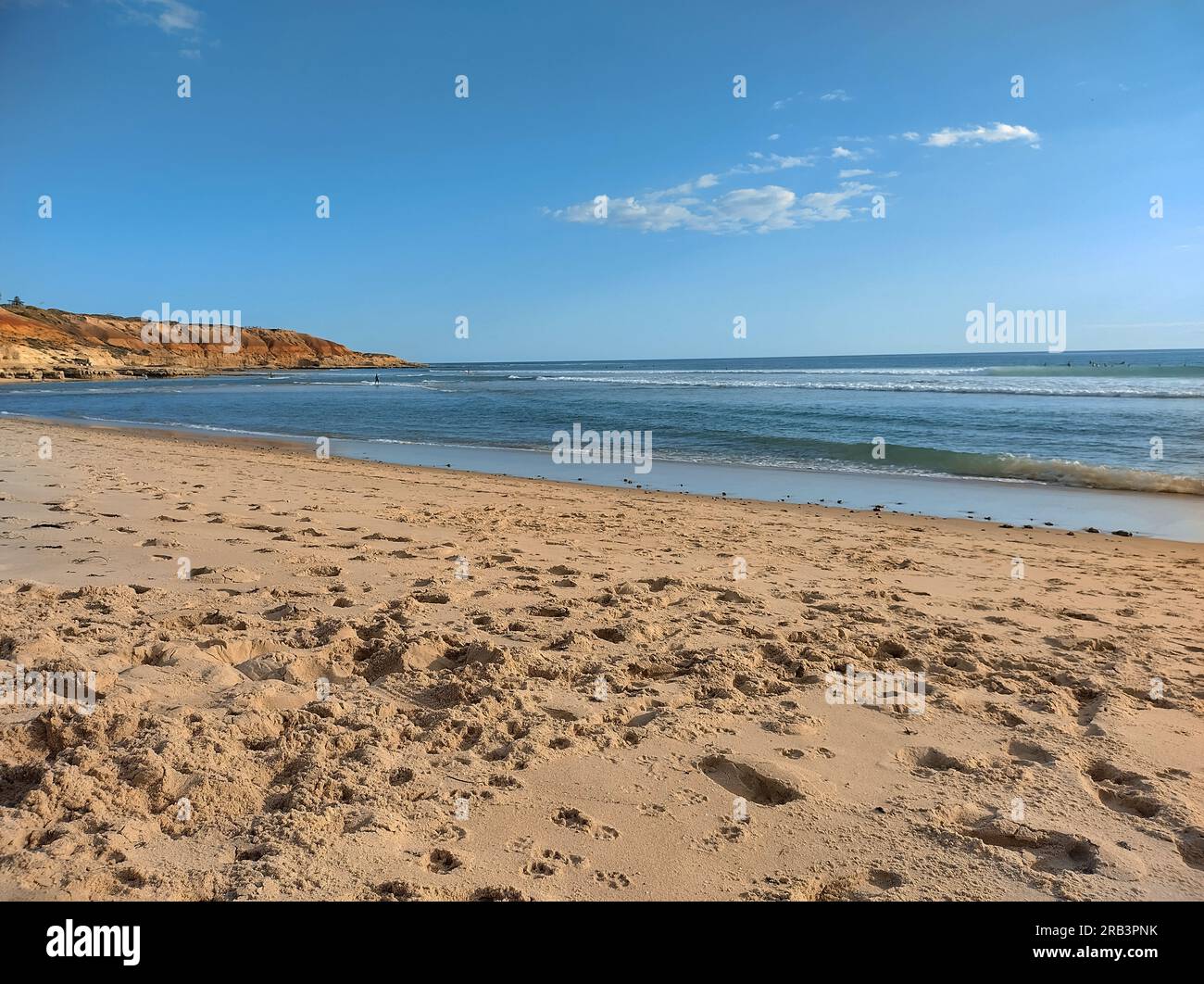 The coast of the tropical ocean in bright sunny weather Stock Photo - Alamy