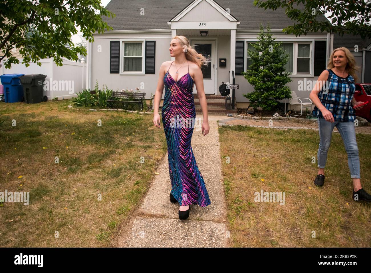 Mother with daugher who is dressed for Prom Stock Photo - Alamy