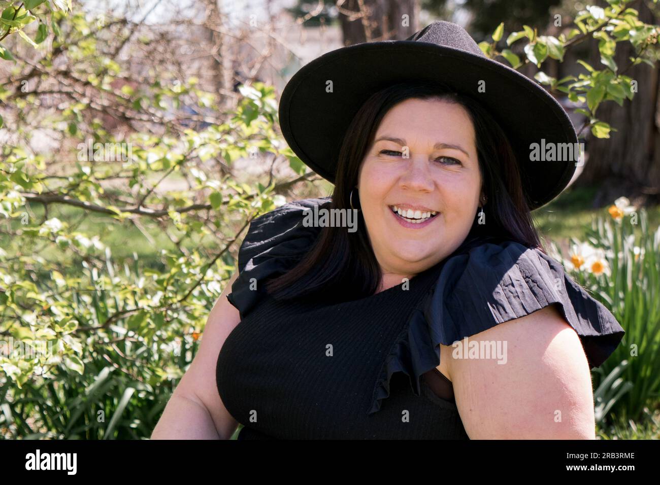 Plus size girls hi-res stock photography and images - Alamy