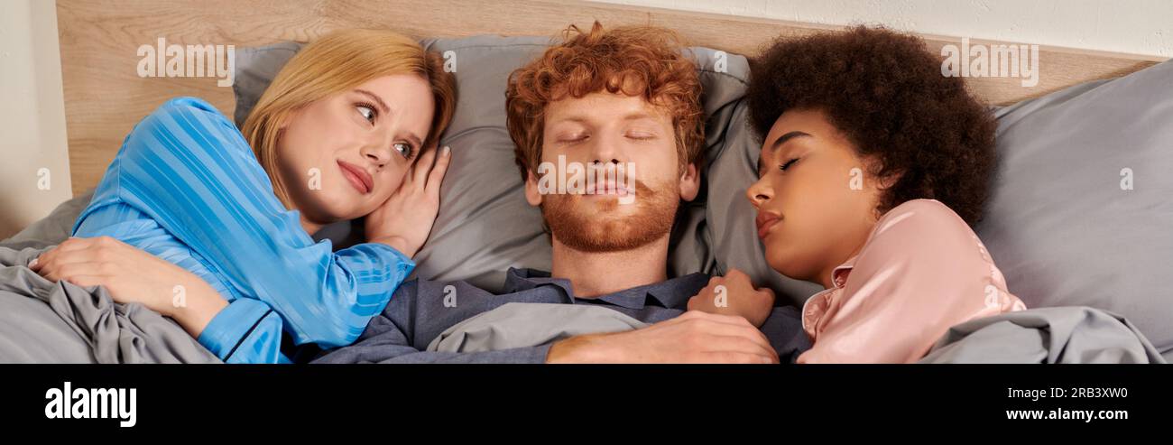 Love Triangle Polyamorous Relationship Polygamy Three Adults