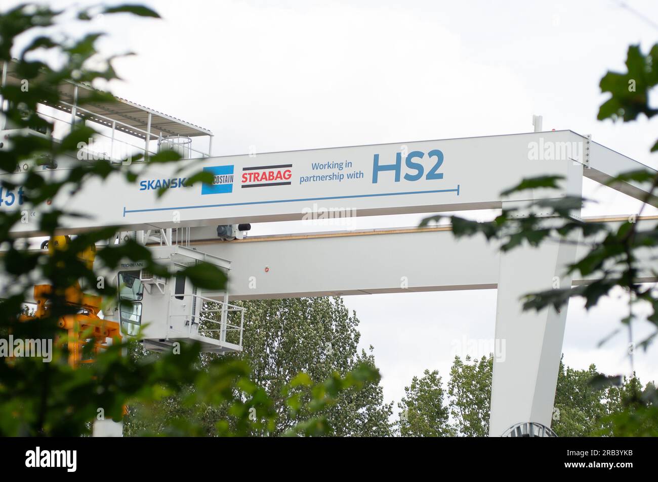 Ruislip, UK. 6th July, 2023. One of the 45 tonne cranes used to lift ...