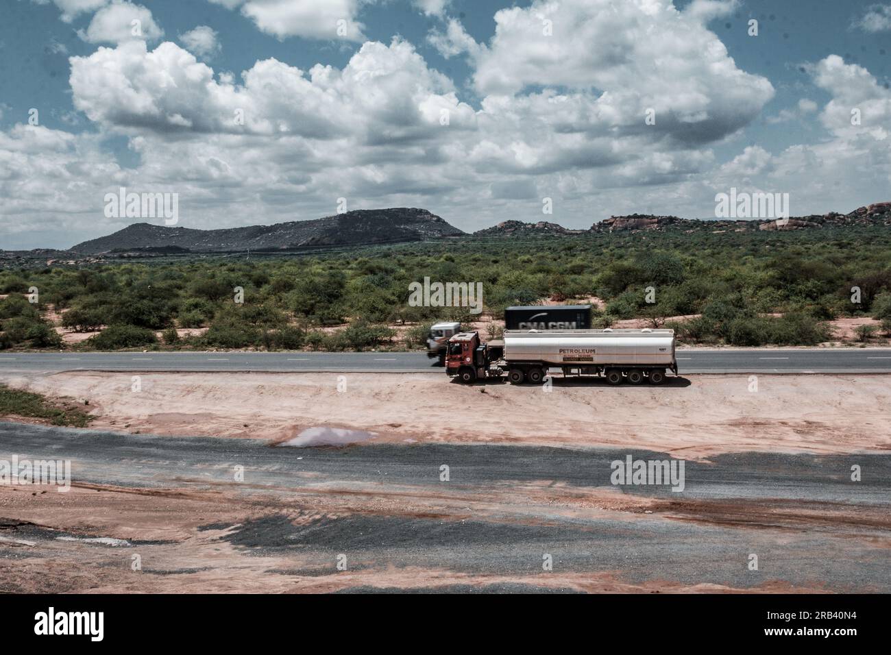 Kenya railways corporation mombasa nairobi standard gauge rail hi-res ...