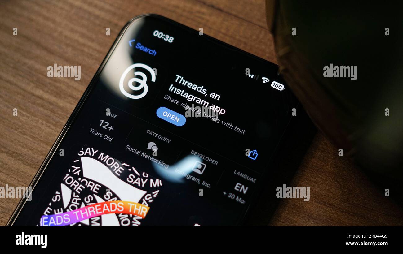 Threads app from Instagram logo on phone screen stock image Stock Photo - Alamy
