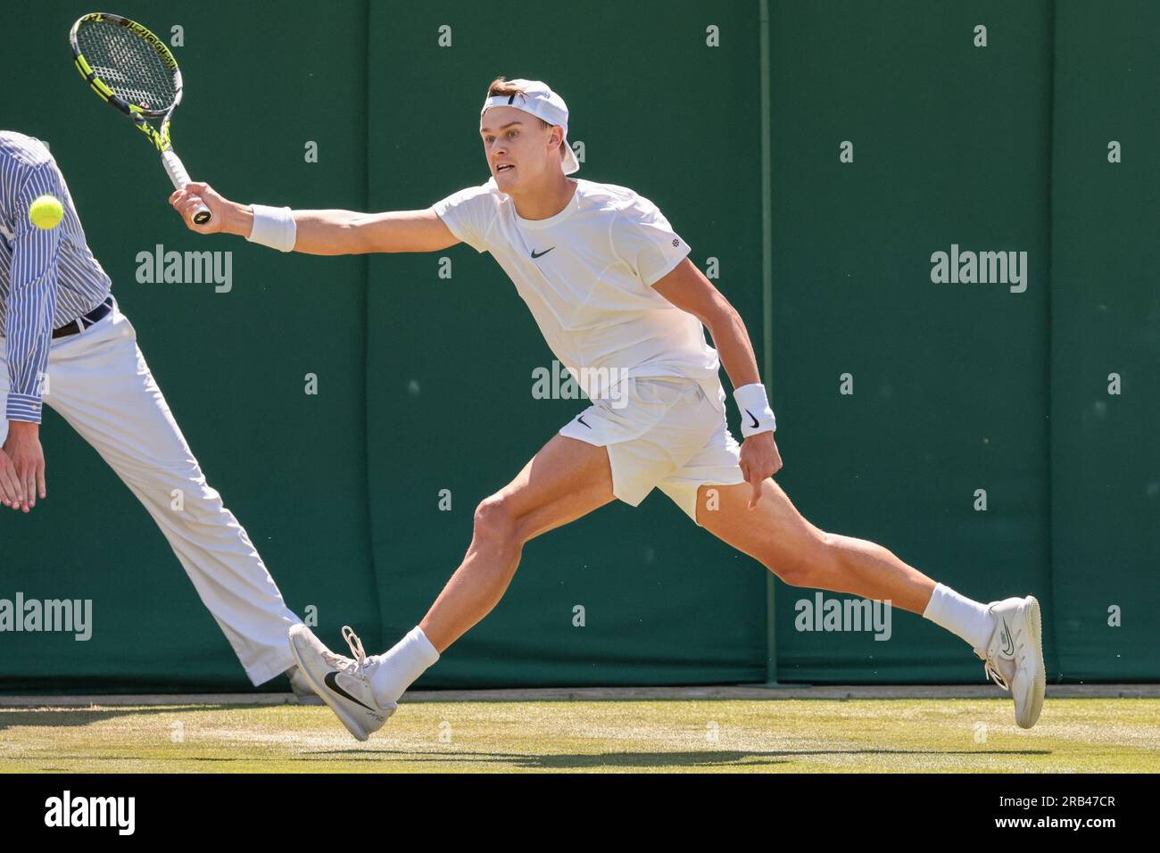 Holger rune wimbledon hi-res stock photography and images - Alamy