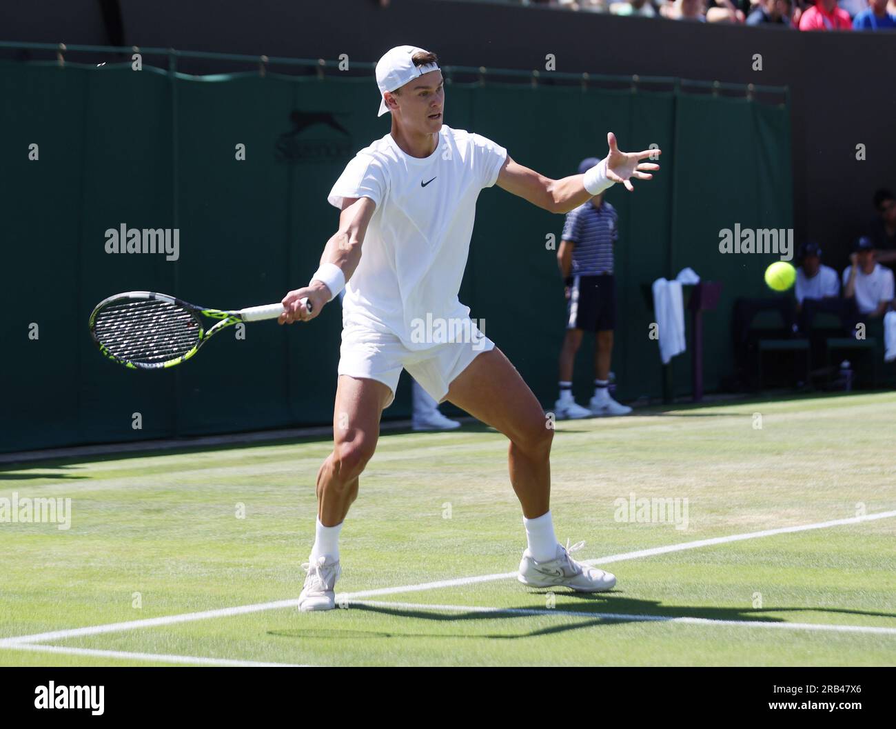 Holger rune grass hi-res stock photography and images - Alamy