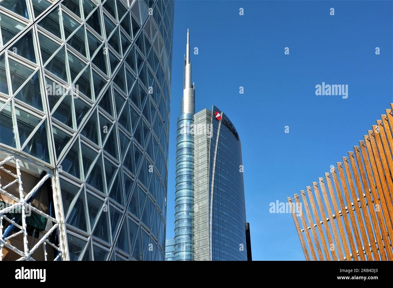 A view of the Unicredit Tower building in Milan, Italy Stock Photo - Alamy