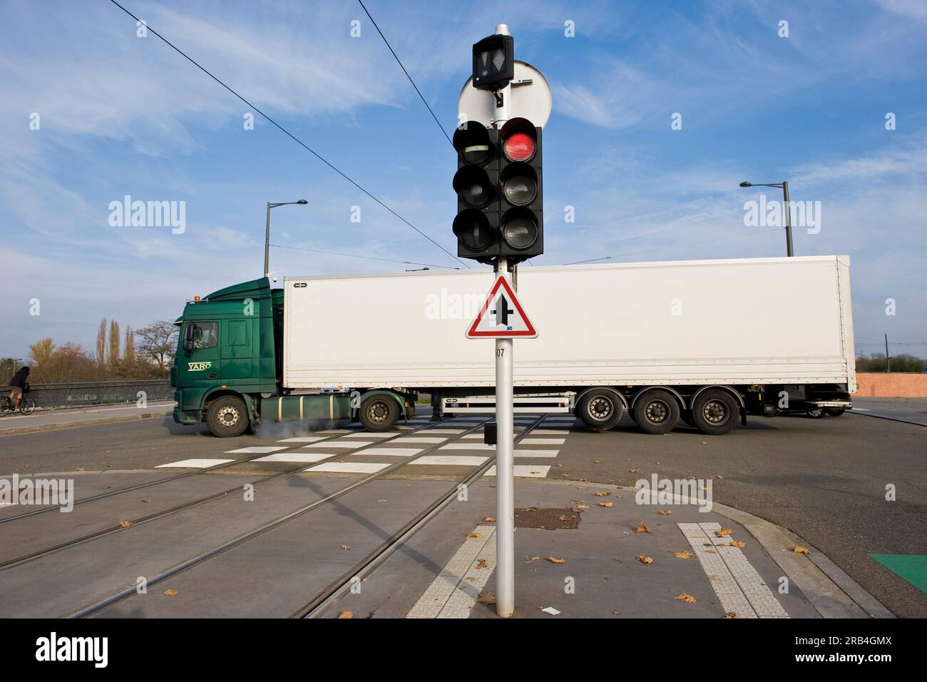 Strasbourg road sign hi-res stock photography and images - Alamy