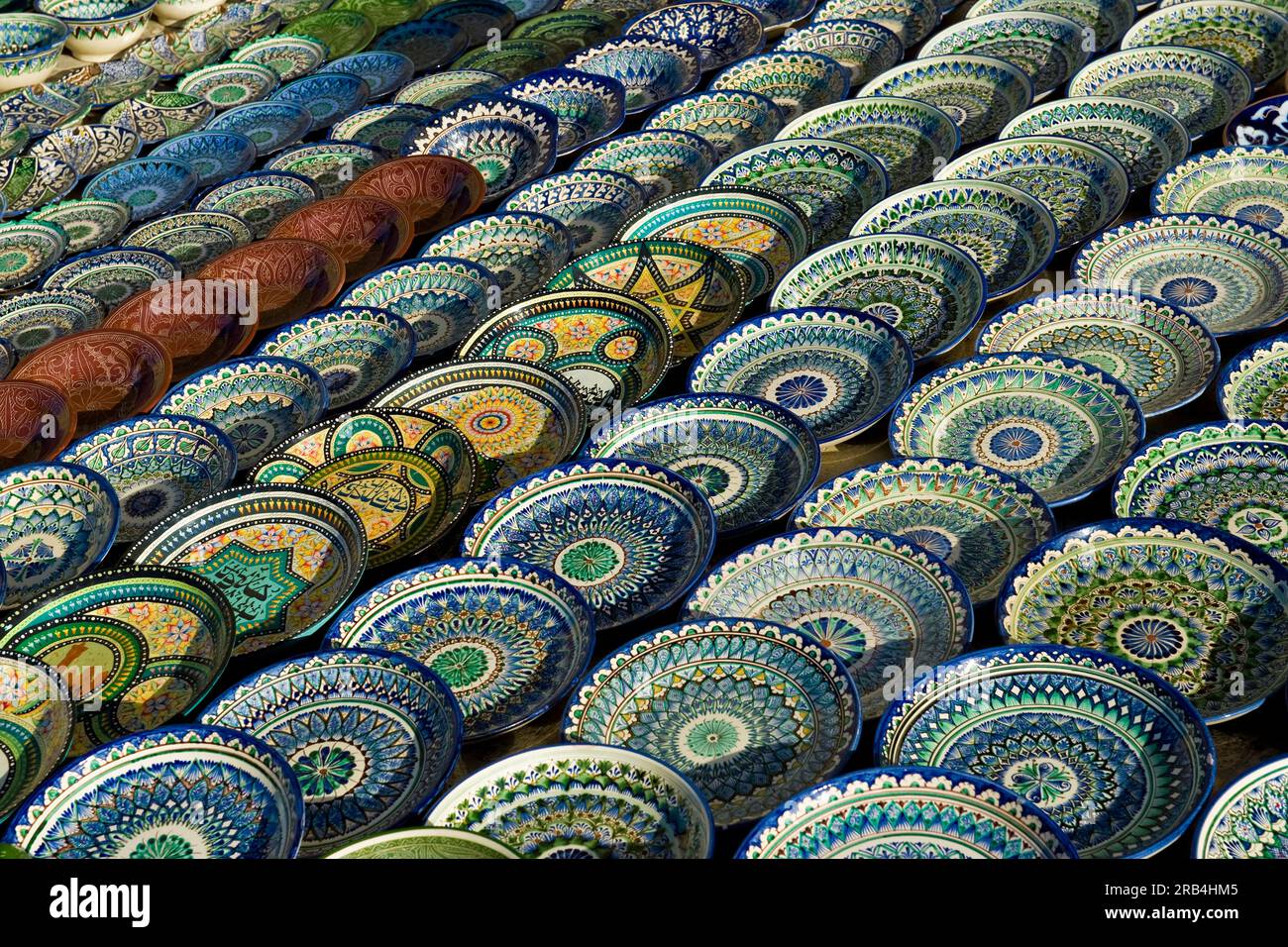 Bukhara pottery uzbekistan hi-res stock photography and images - Alamy