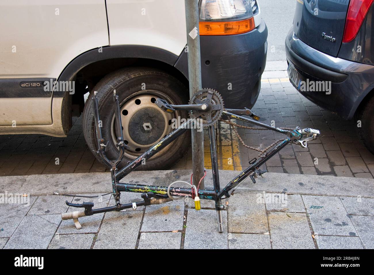 Genoa pole hi-res stock photography and images - Alamy