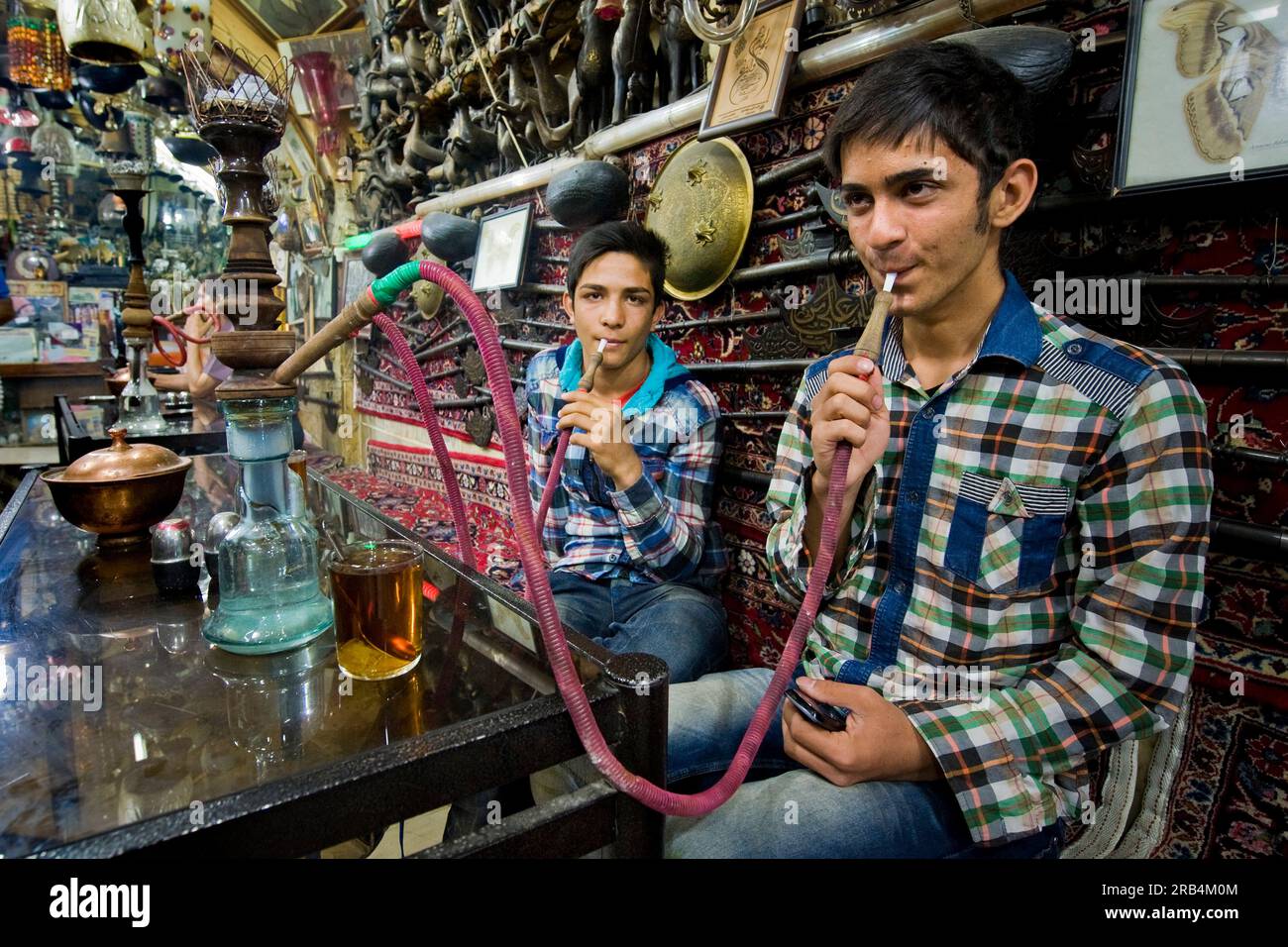 Iran. Isfahan. traditional tea house Stock Photo - Alamy