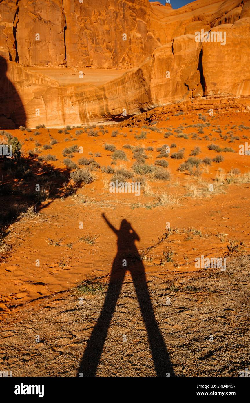 Female hiking arches park hi-res stock photography and images - Alamy